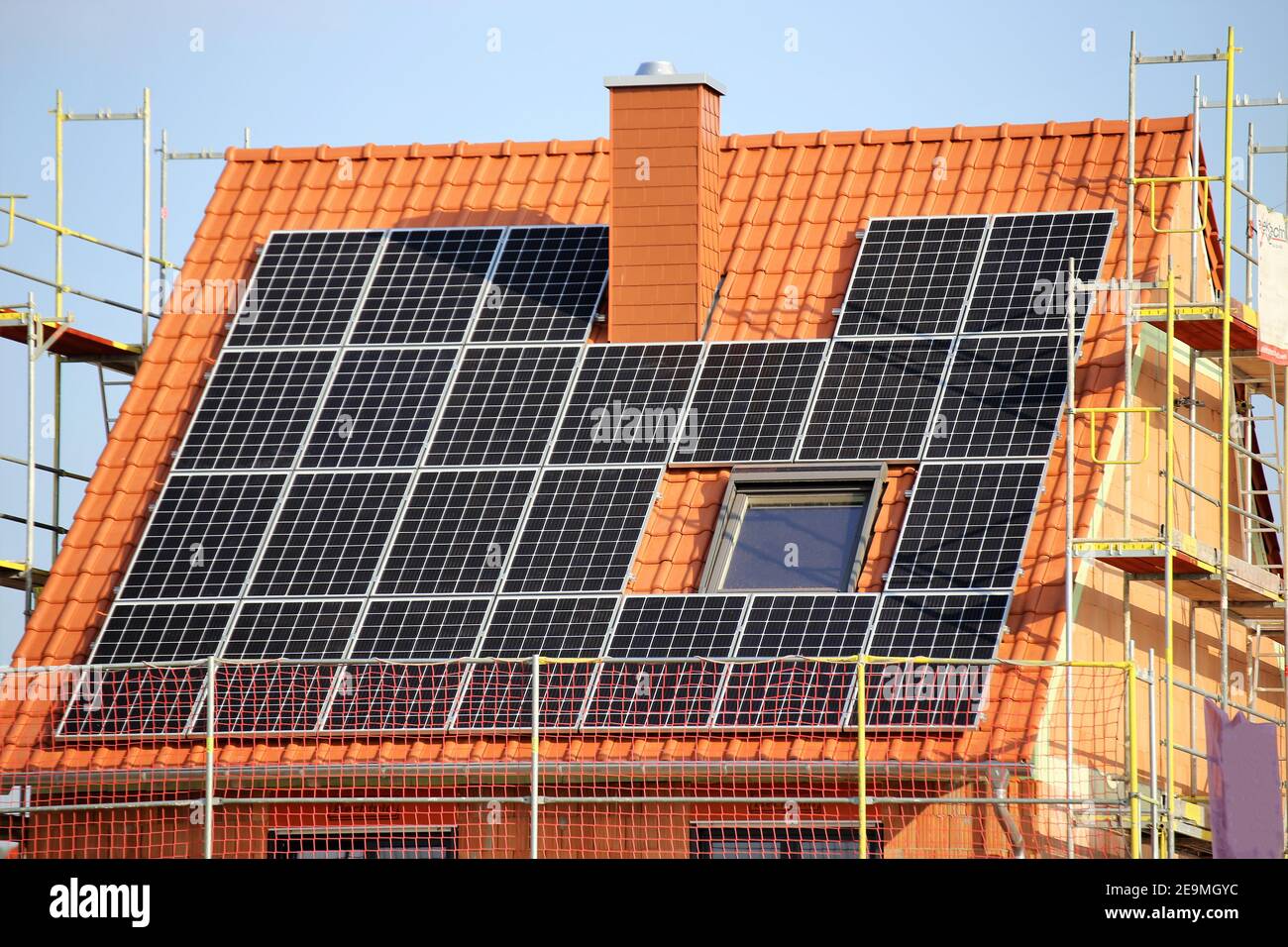 Assembly of a photovoltaic system Stock Photo - Alamy