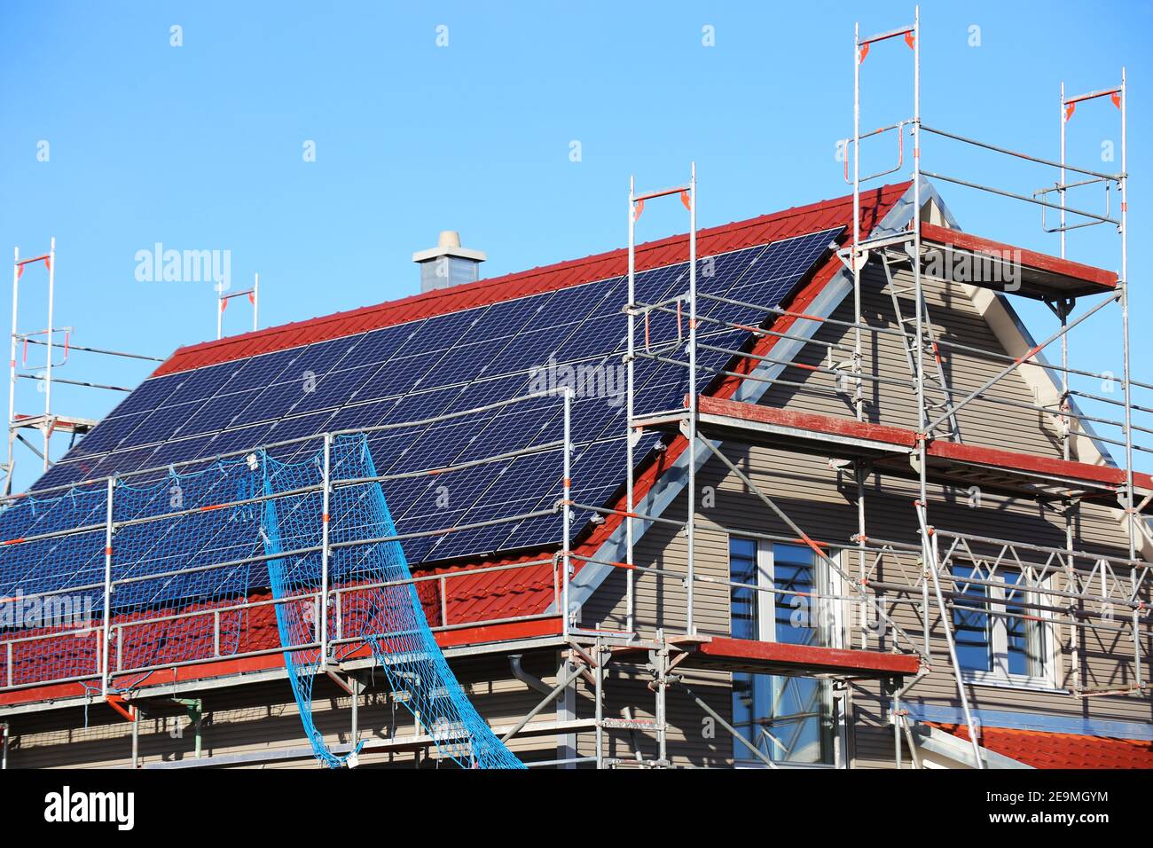 Assembly of a photovoltaic system Stock Photo - Alamy