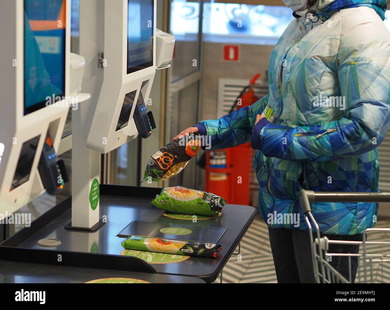 Self service technologies hi-res stock photography and images - Alamy