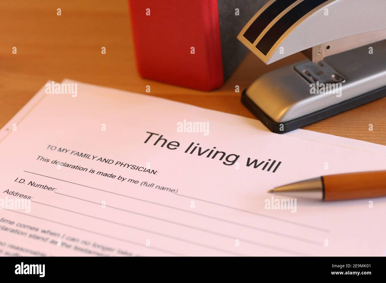 Symbol image: Blank form of the living will on a desk Stock Photo - Alamy