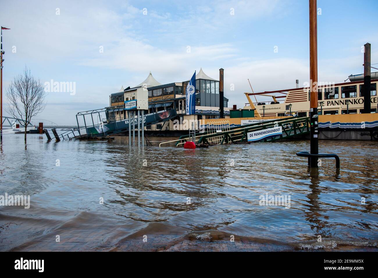 Inaccessible due to flood water hi-res stock photography and images - Alamy