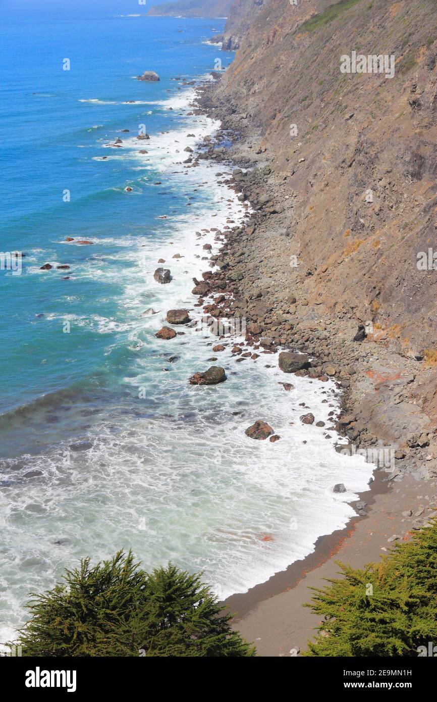Ragged point big sur hi-res stock photography and images - Alamy