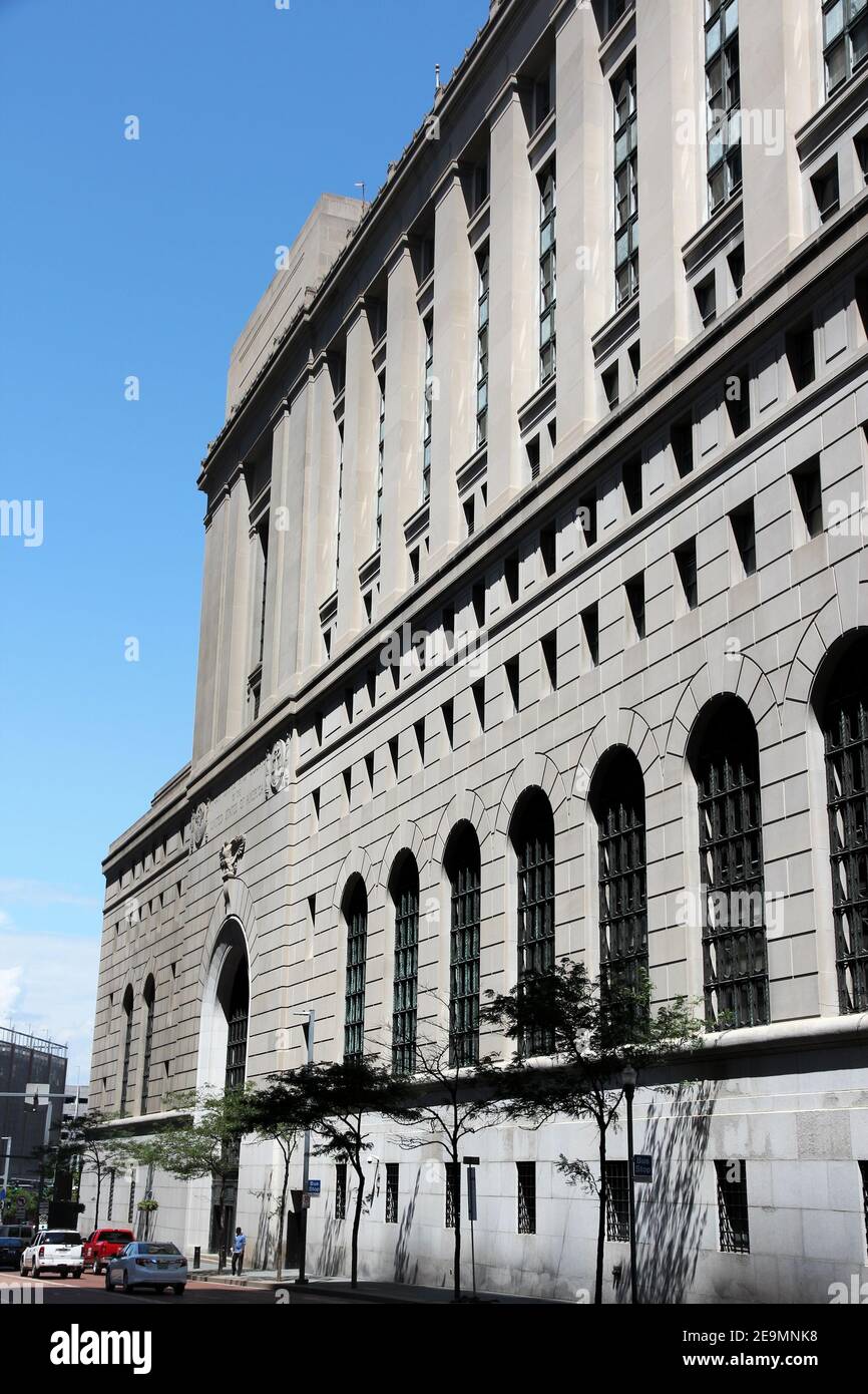 United states post office building hi-res stock photography and images ...