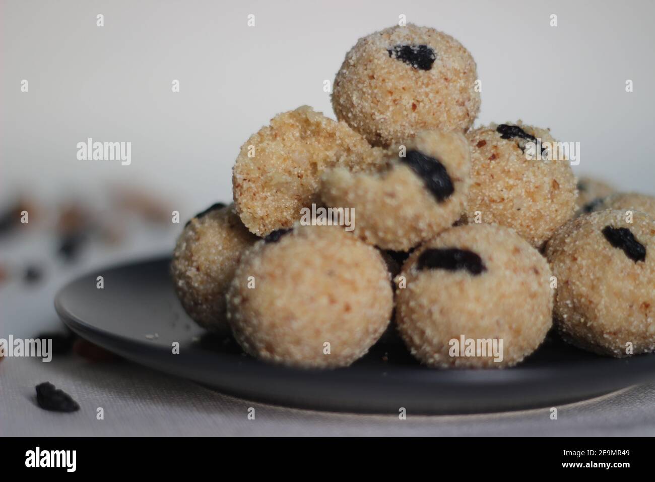 Indian sweet ladoo hi-res stock photography and images - Alamy