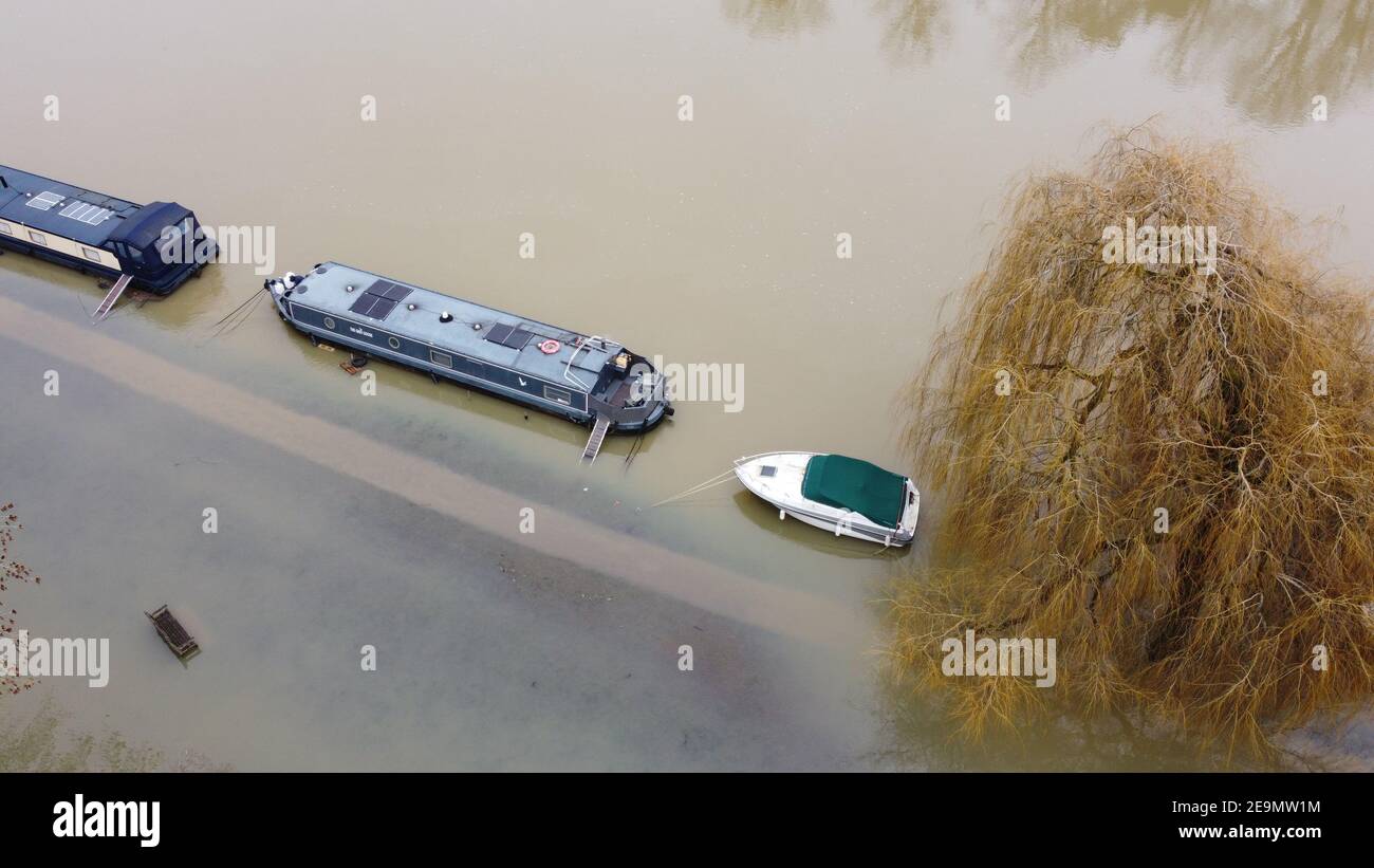 Cookham Flooding 2021 Stock Photo - Alamy