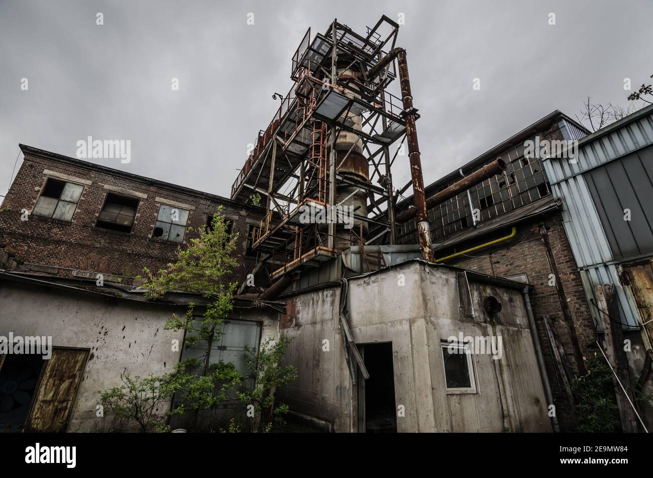 old rusty factory buildings Stock Photo - Alamy
