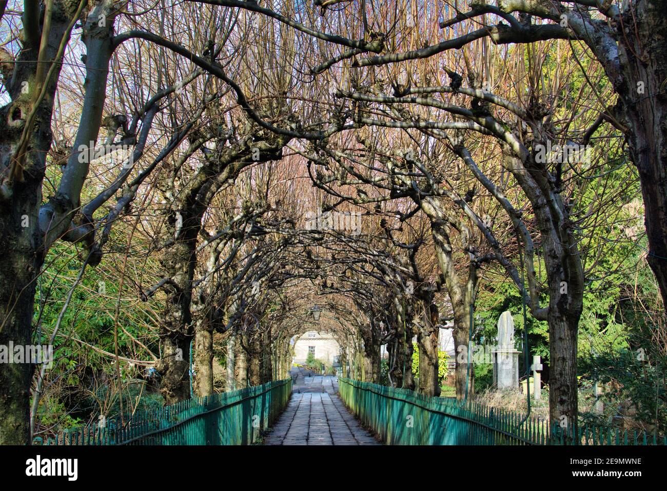 Bristol footpath hi-res stock photography and images - Alamy
