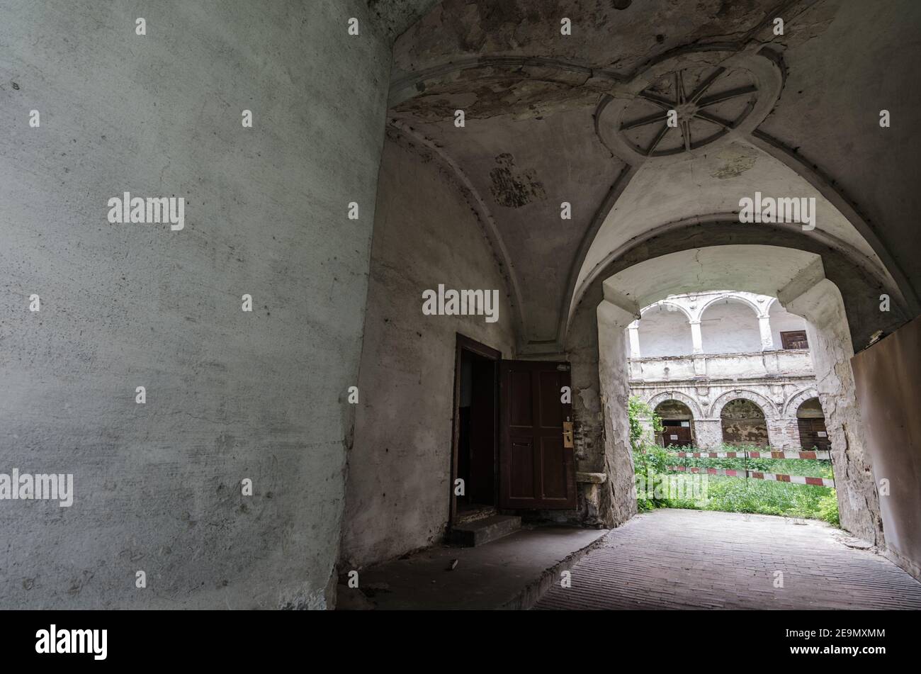 beautiful ornate hall entrance in castle Stock Photo - Alamy