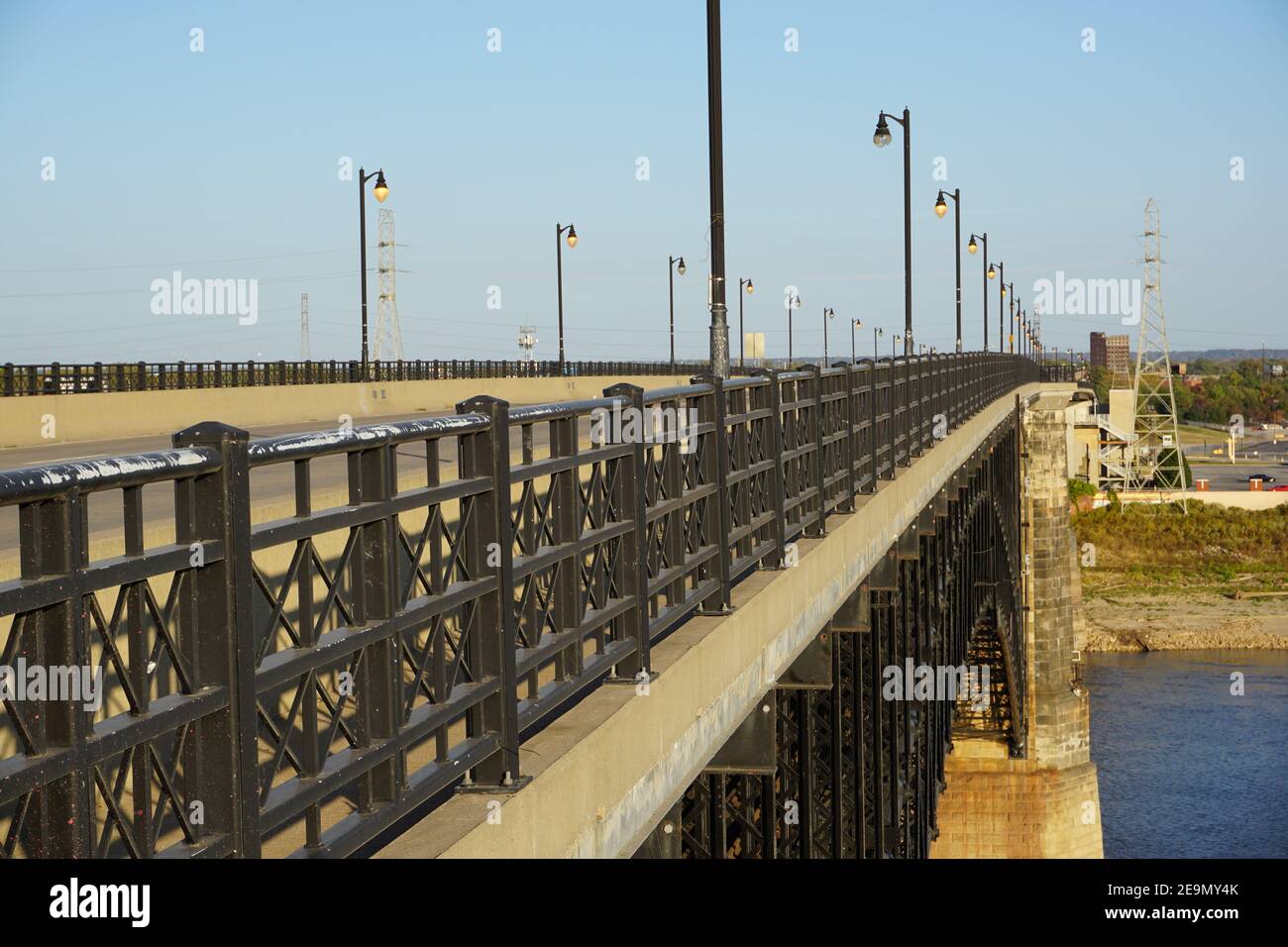 Walking bridge ledge hi-res stock photography and images - Alamy