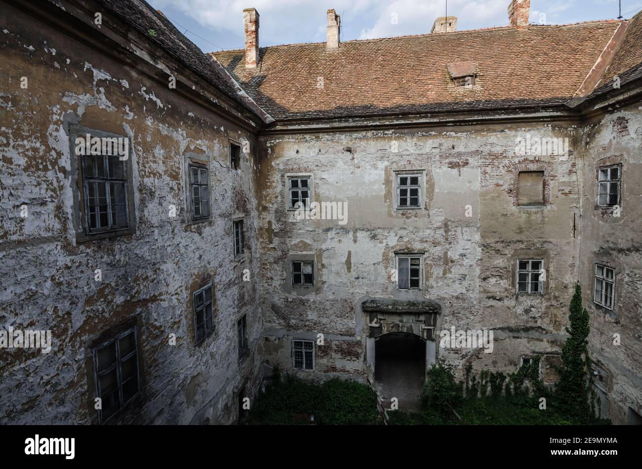 old walls and roof in a castle Stock Photo - Alamy