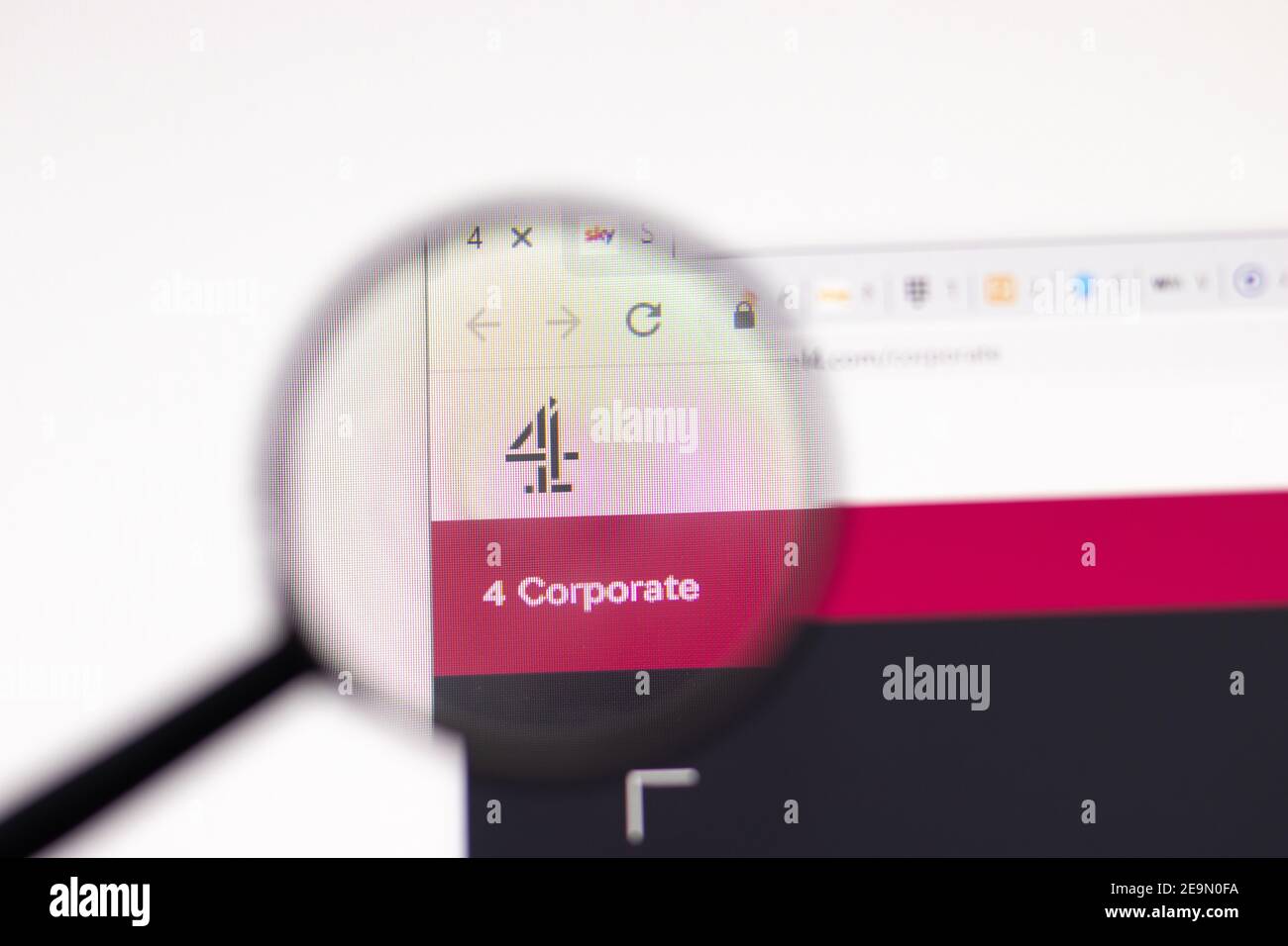 Channel 4 logo television screen hi-res stock photography and images ...