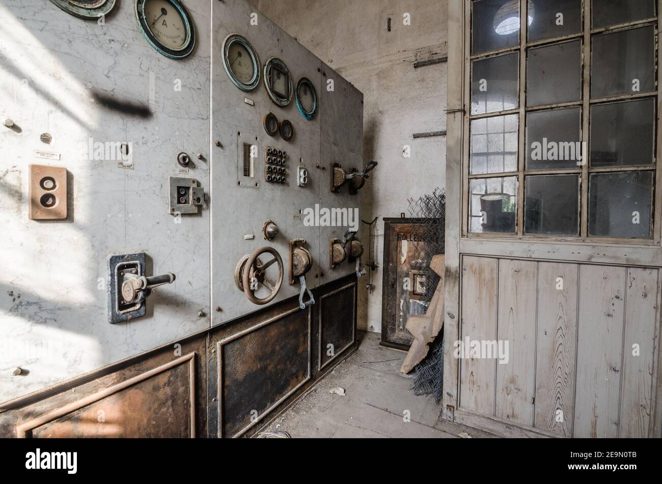 old controlroom in abandoned factory Stock Photo - Alamy