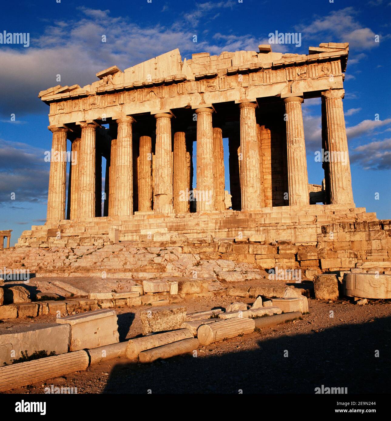 The Parthenon, The Acropolis, Athens, Greece at sunset in winter Stock ...