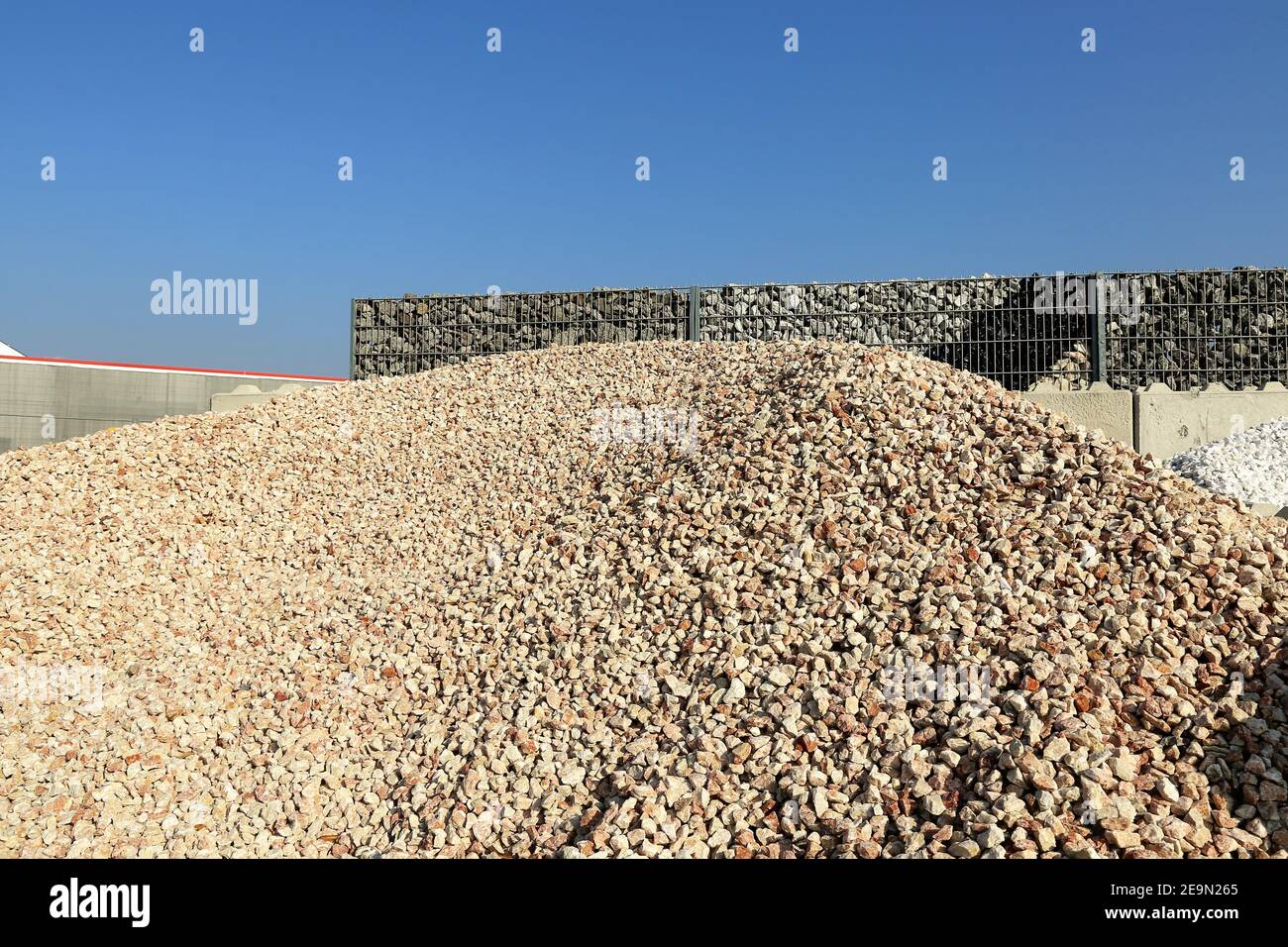 Quarry stones, rubble, granite Stock Photo - Alamy