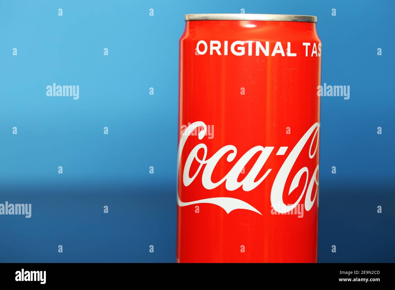 Close up of a Coca Cola can Stock Photo - Alamy
