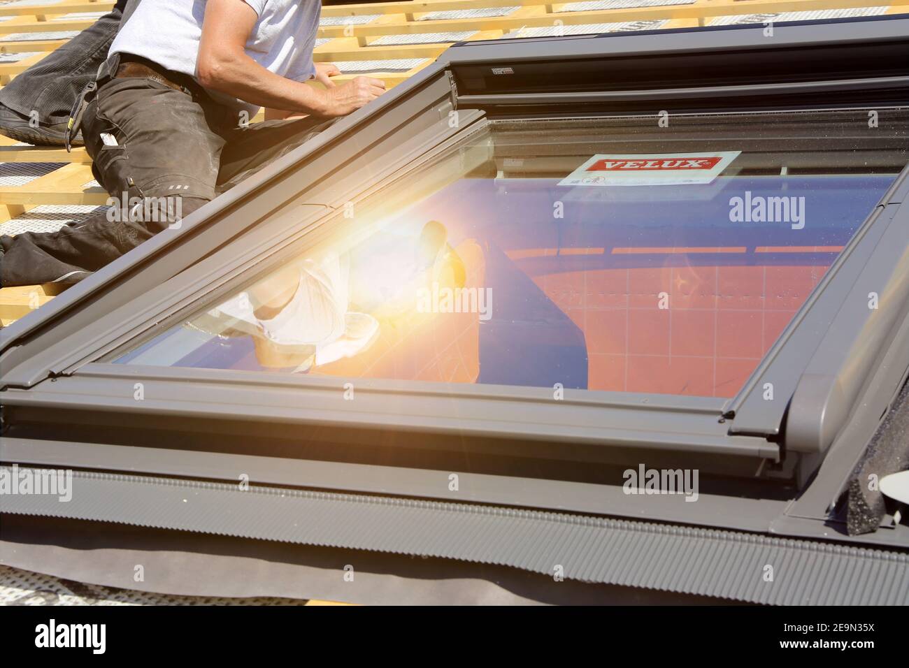 Installing skylights hi-res stock photography and images - Alamy
