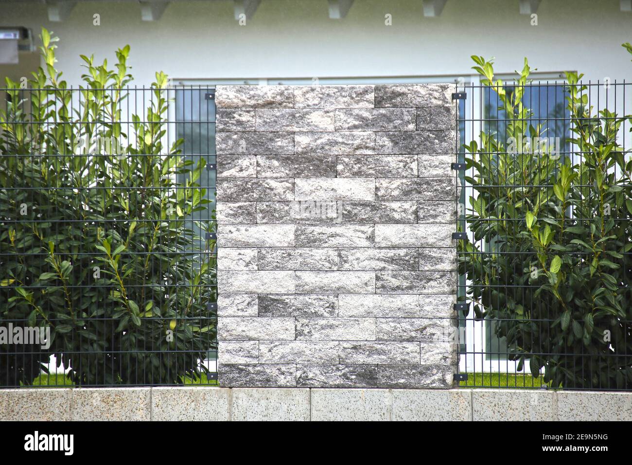 Property line hi-res stock photography and images - Alamy