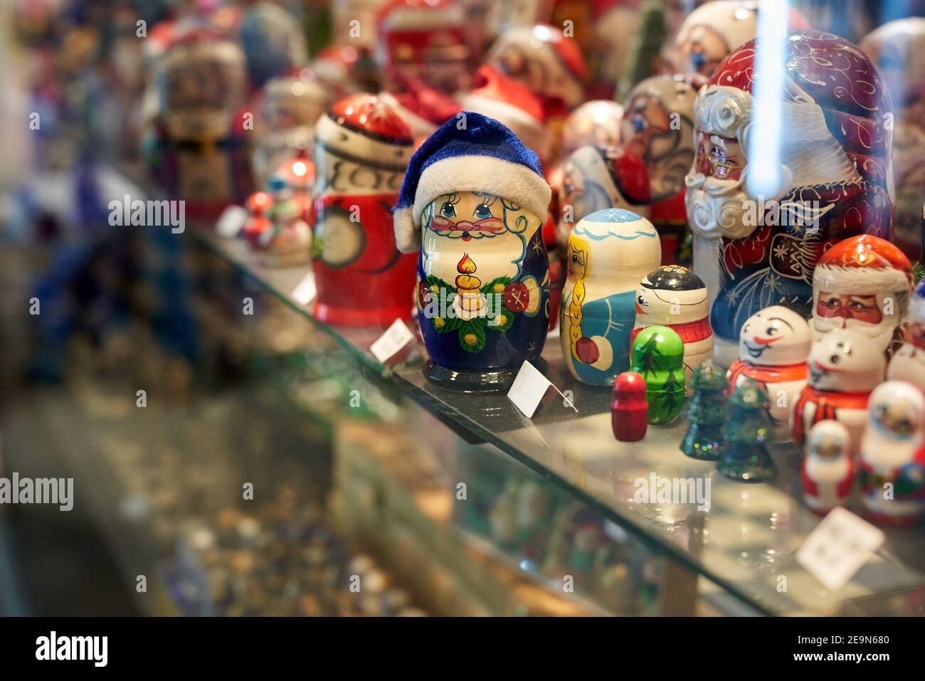 Russian shelf hi-res stock photography and images - Alamy