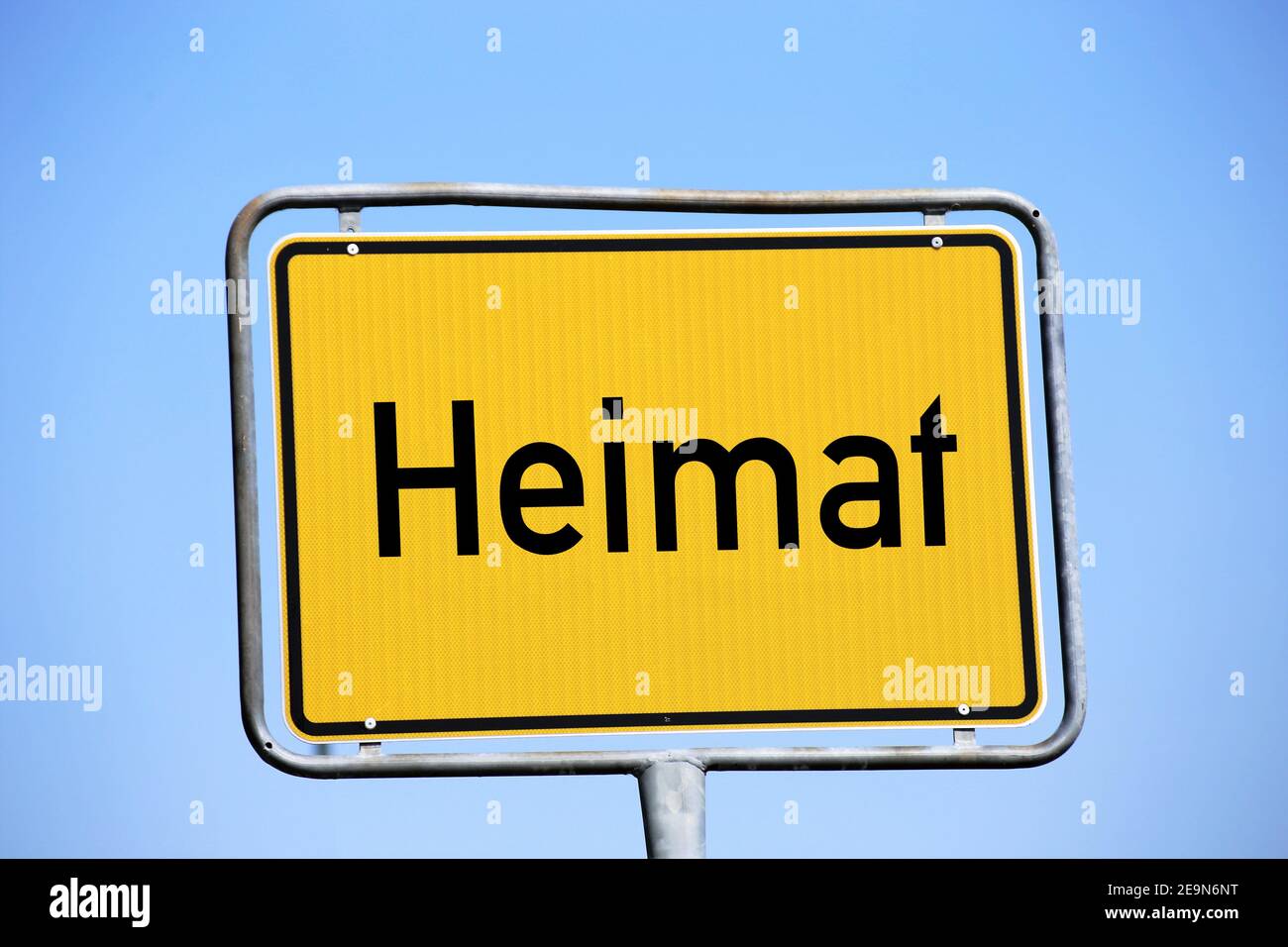 German town sign hi-res stock photography and images - Alamy