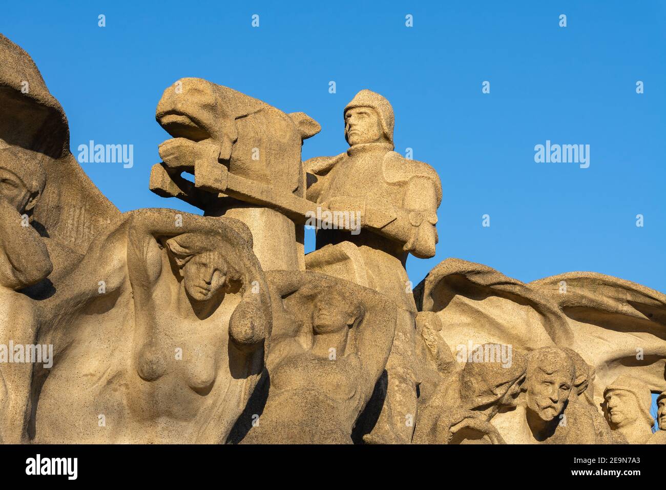 Statue of washington erosion hi-res stock photography and images - Alamy