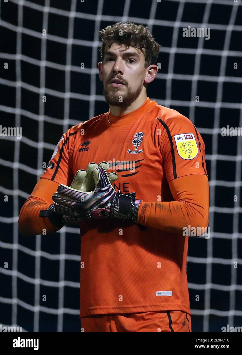 Lincoln City goalkeeper Alex Palmer during the Sky Bet League One match ...