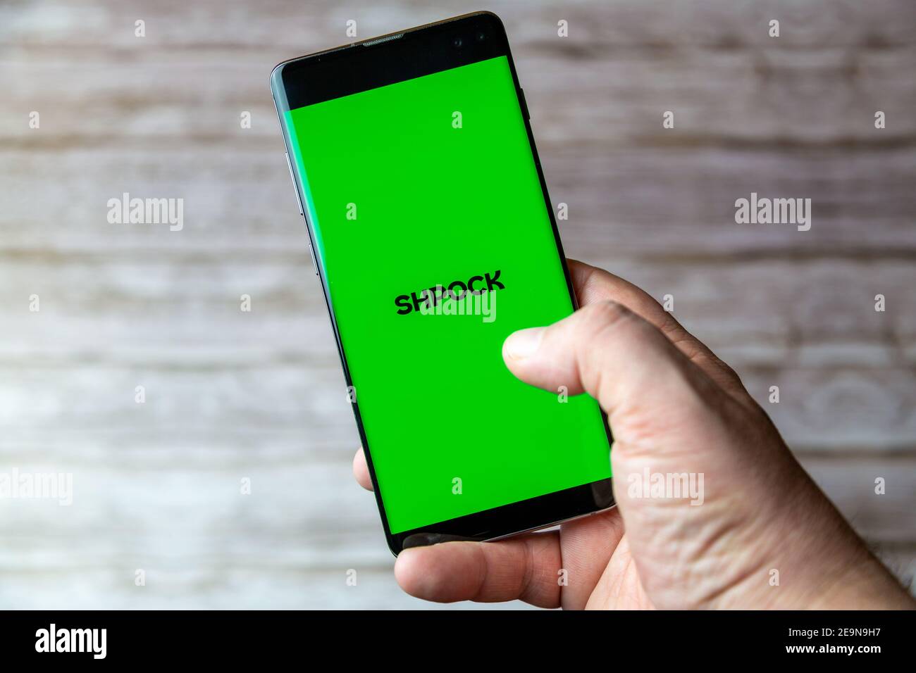 Shpock mobile app hi-res stock photography and images - Alamy
