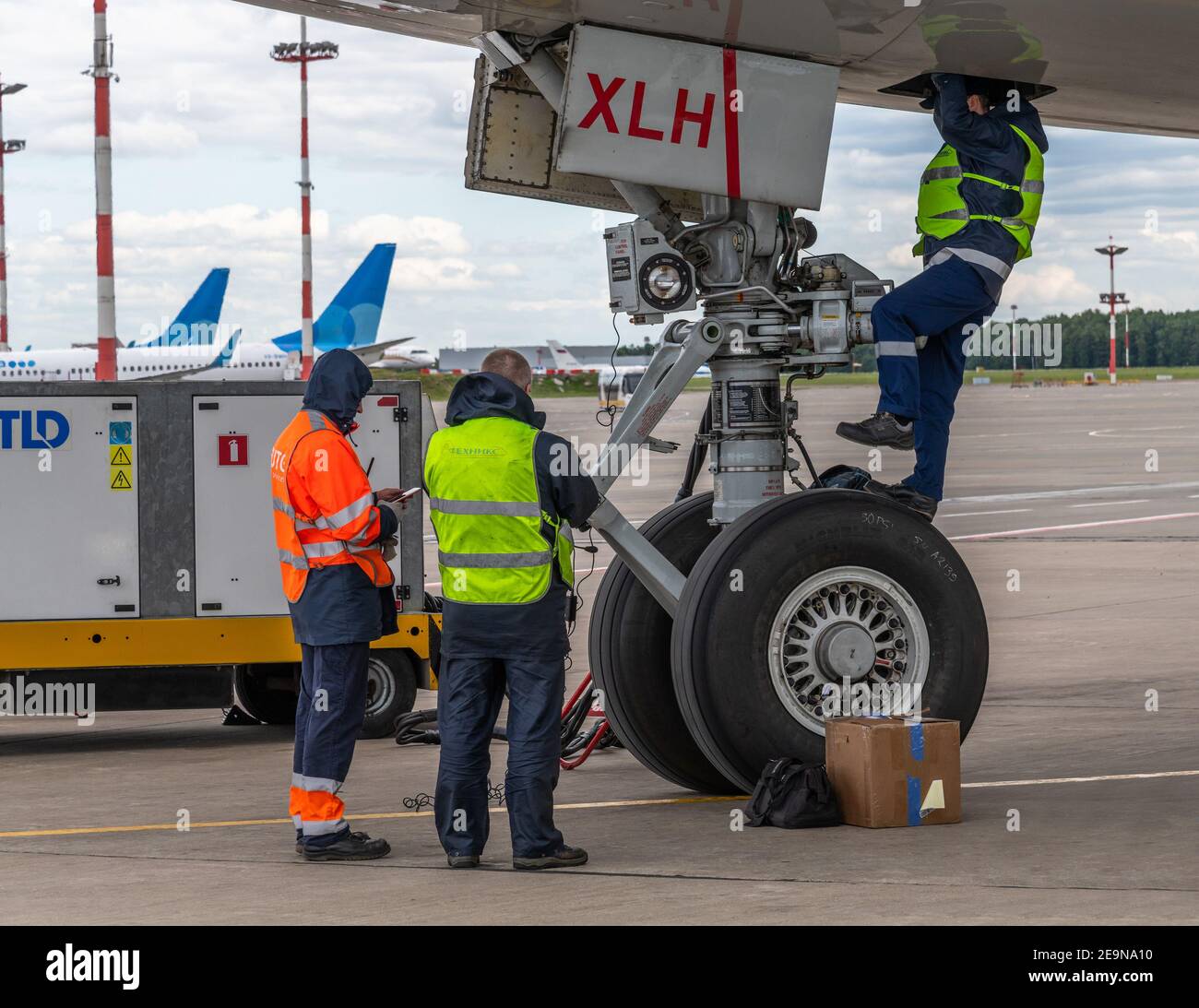 Pre flight preparation hi-res stock photography and images - Alamy