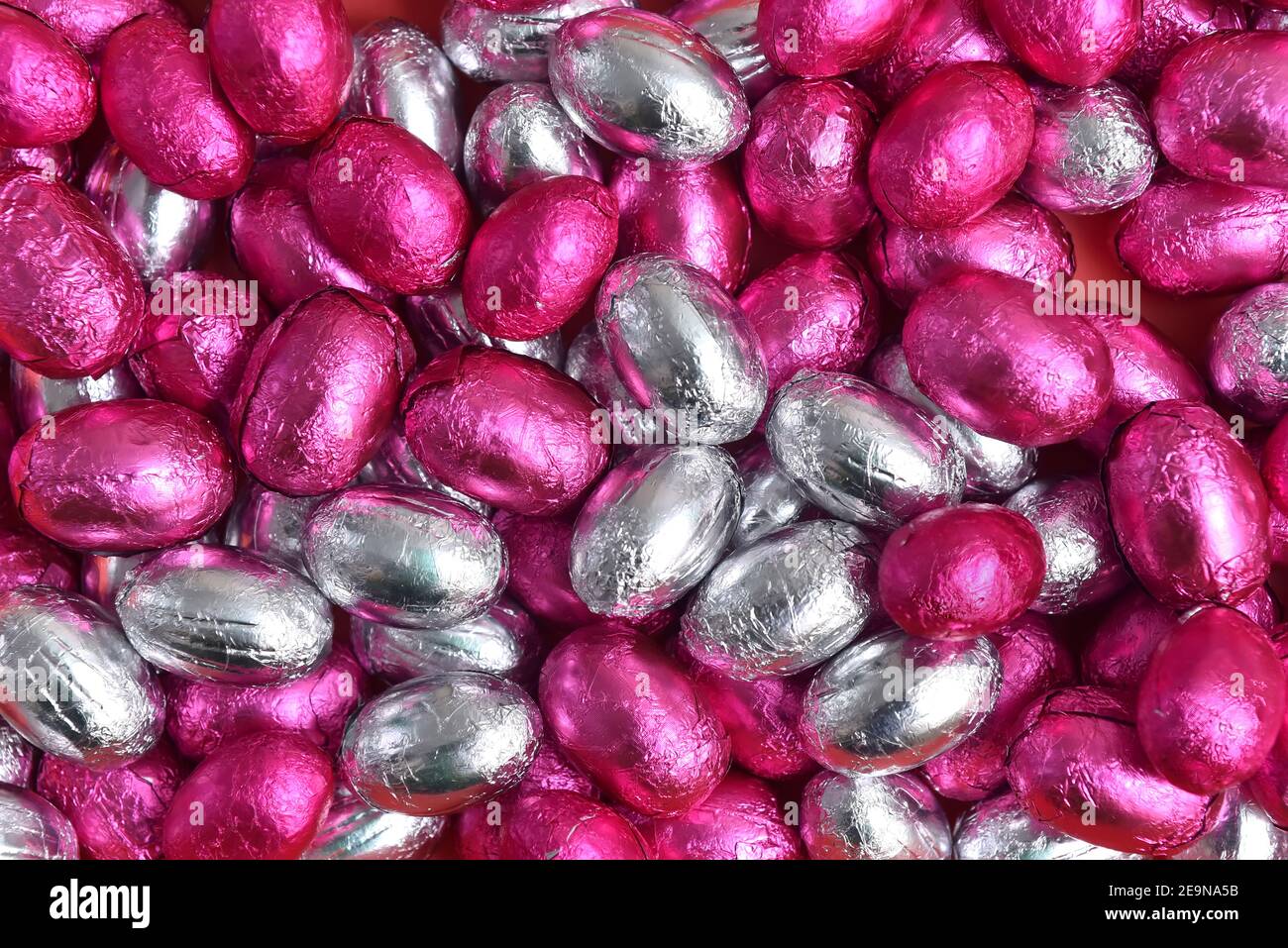 Silver foil hi-res stock photography and images - Alamy