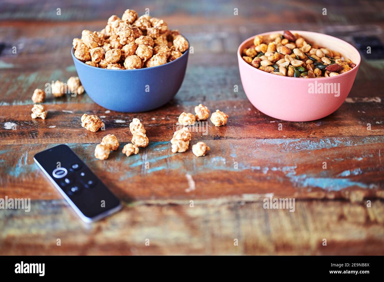 Remote control tv 2021 hi-res stock photography and images - Alamy