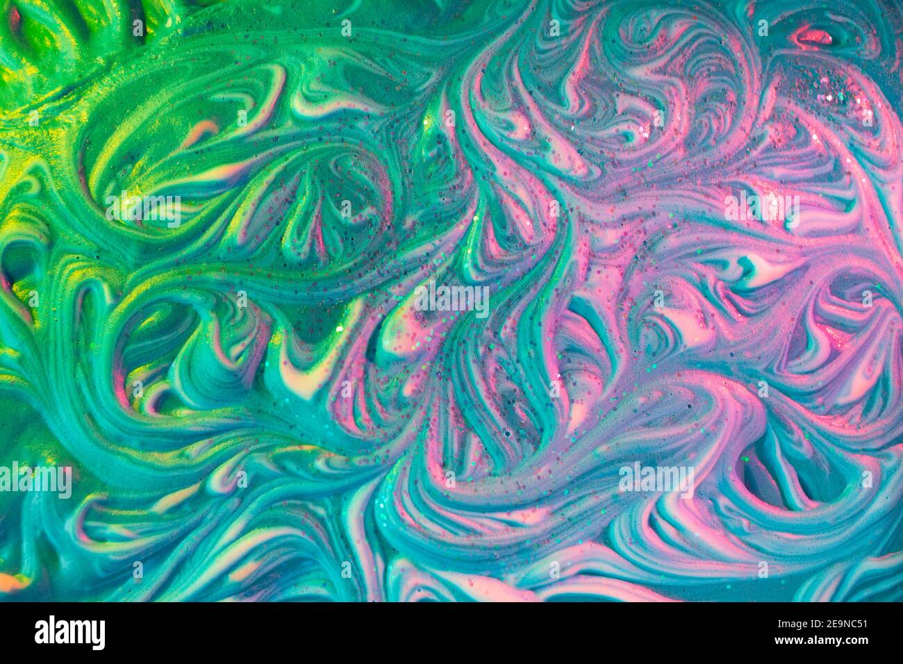 Sparkling fluid texture hi-res stock photography and images - Alamy