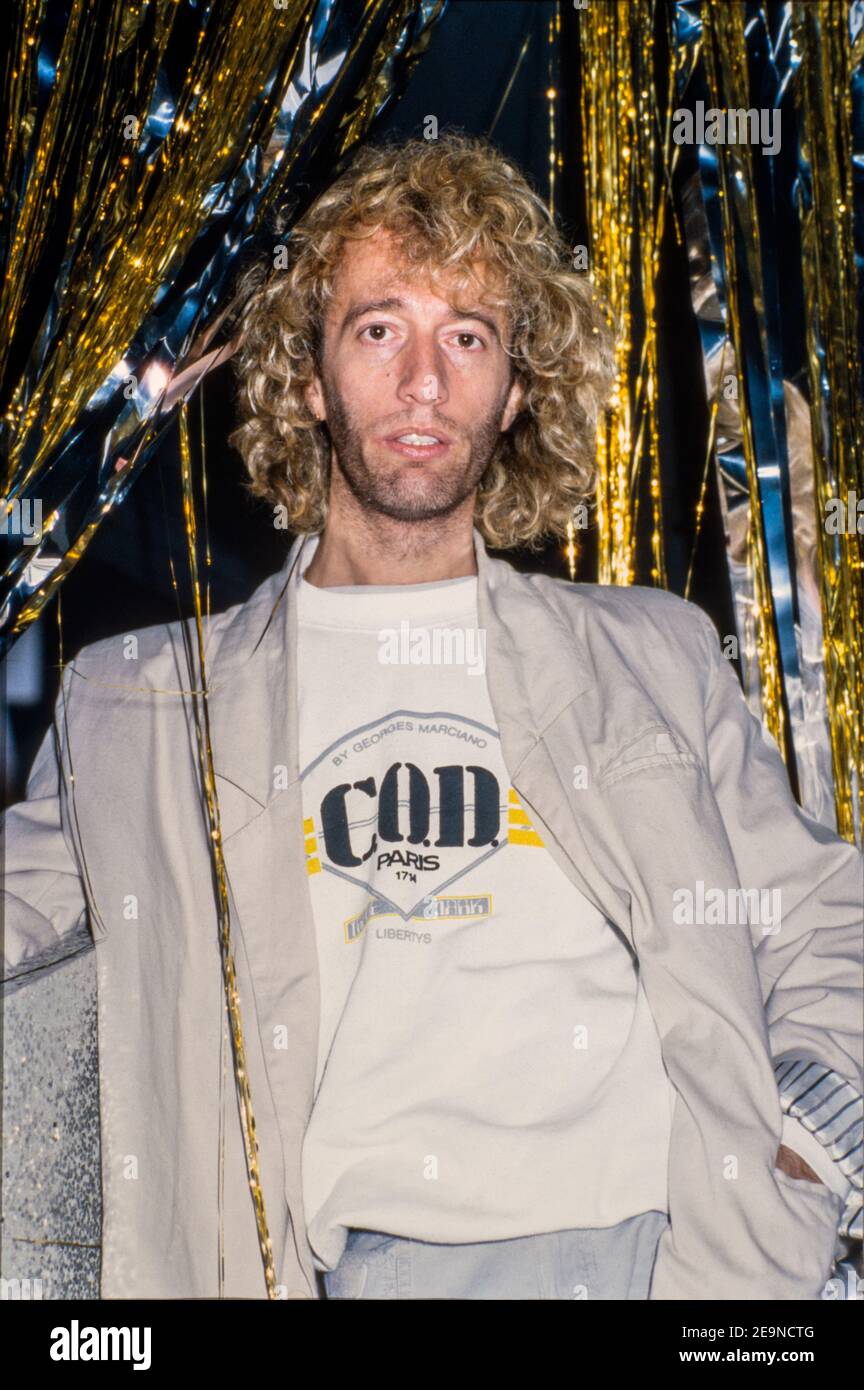 HILVERSUM, THE NETHERLANDS - NOV 03, 1985: Singer Robin Gibb from the ...