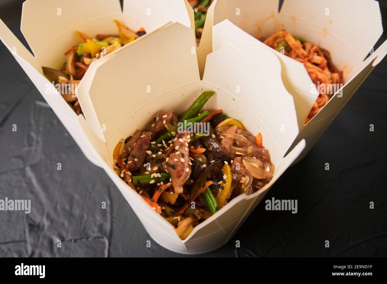 Chinese to go boxes hi-res stock photography and images - Alamy