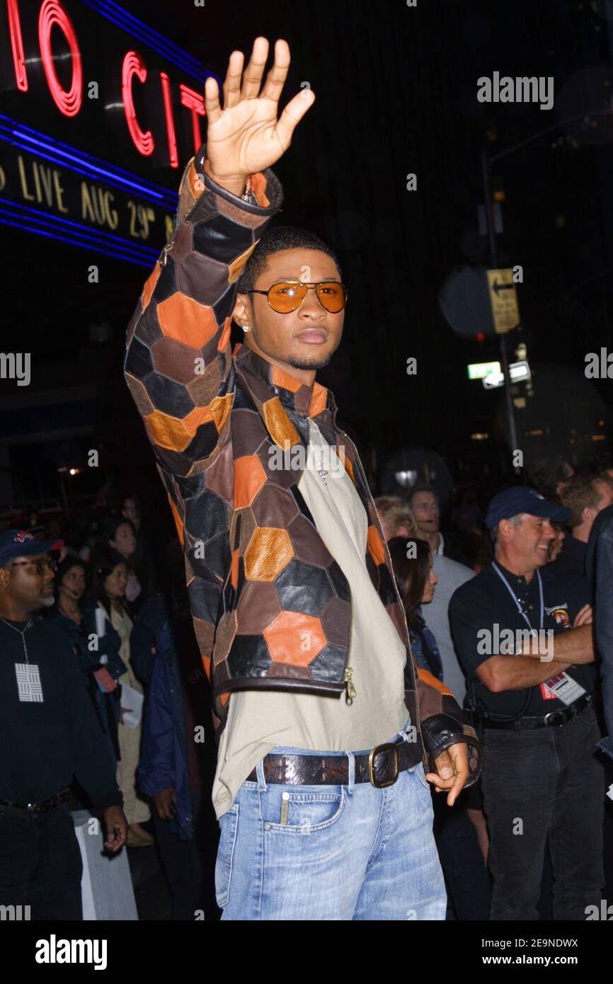 New York, NY--August 29, 2002--MTV Video Music Awards at Radio City ...