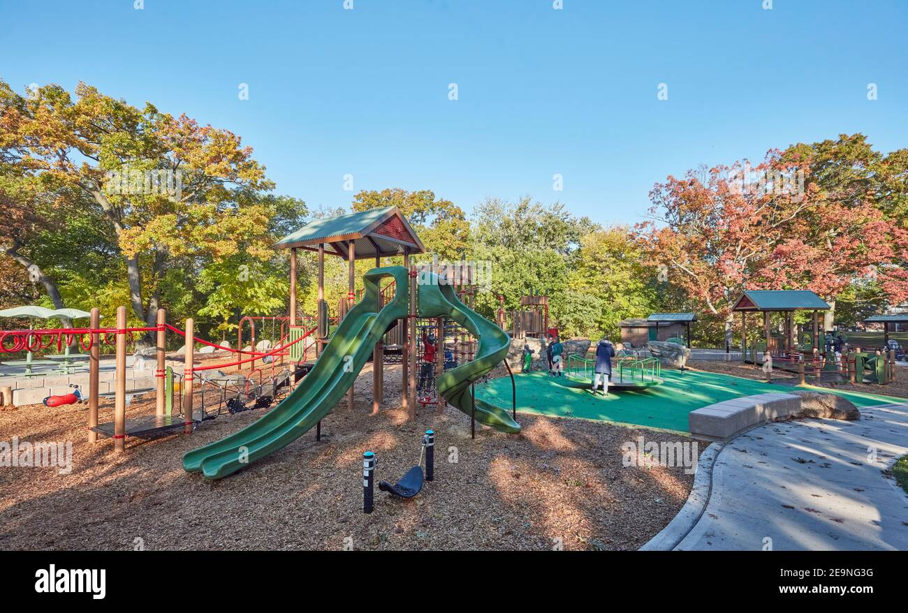 High Park waterplay and childrens playground Stock Photo - Alamy