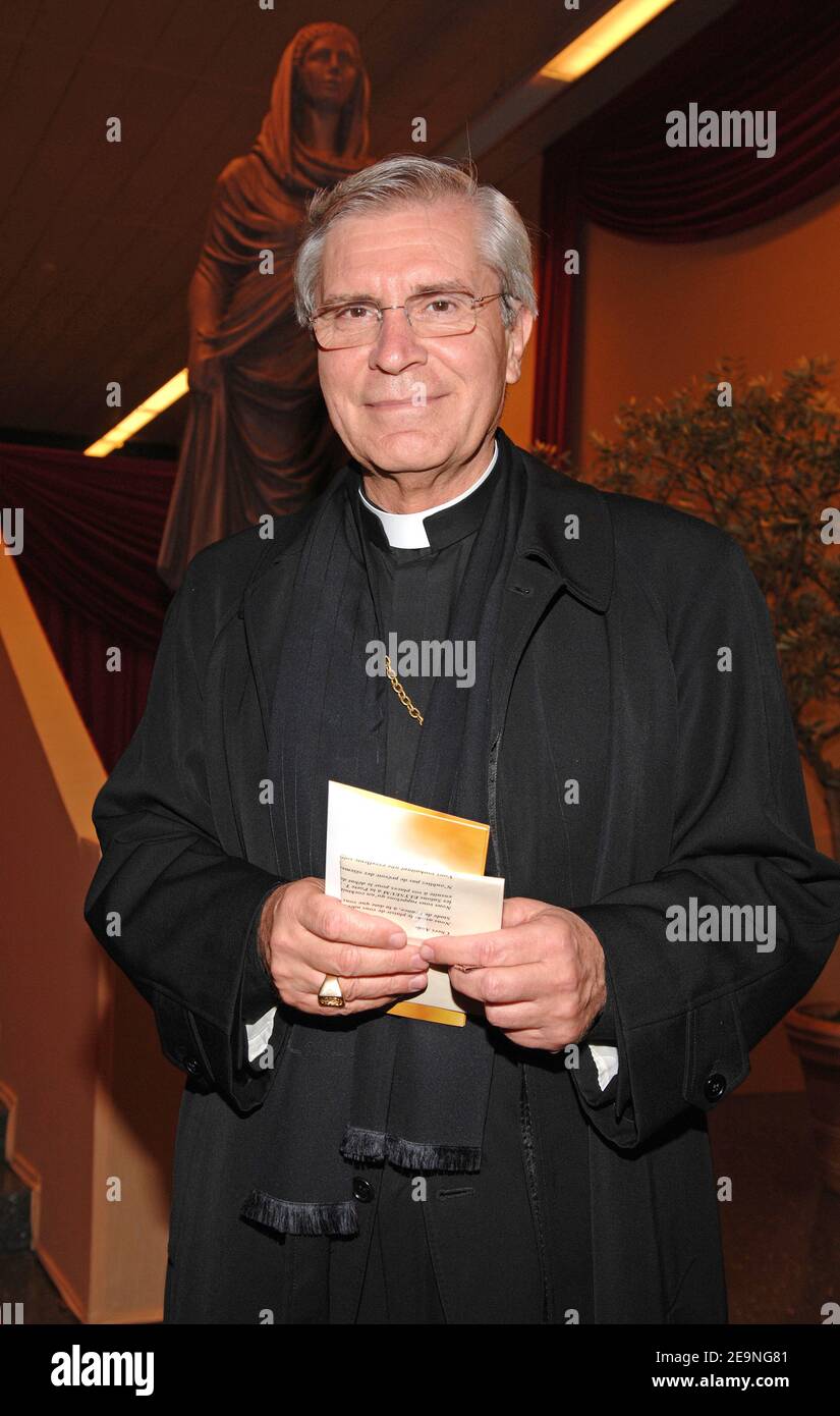 Robert falco hi-res stock photography and images - Alamy