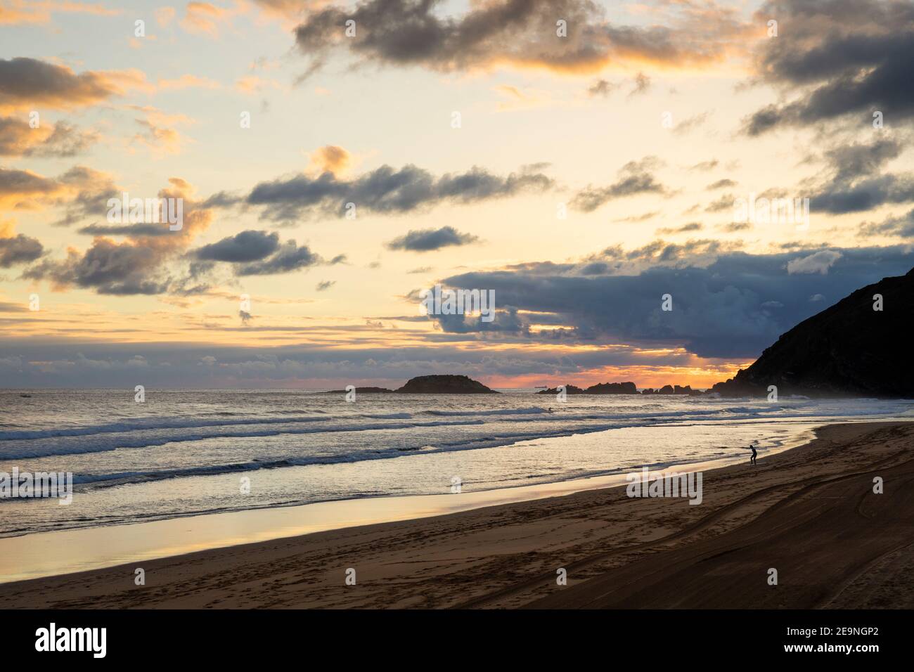 Zarautz beach hi-res stock photography and images - Alamy