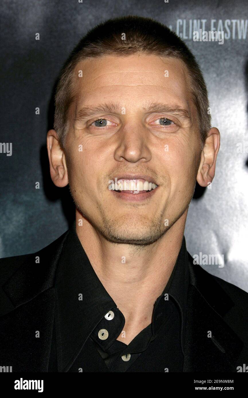 Barry Pepper attends the premiere of 'Flag of Our Fathers', held at the ...