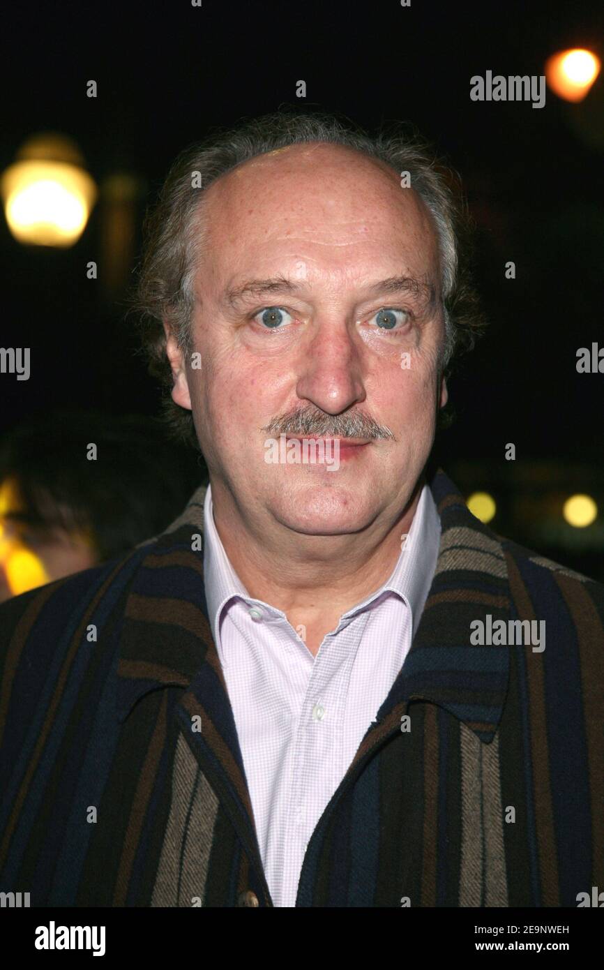 Actor Bernard Farcy arrives at the premiere of 'The Departed' (Les ...