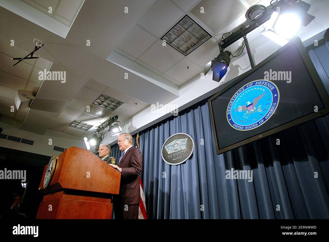 George casey hi-res stock photography and images - Alamy