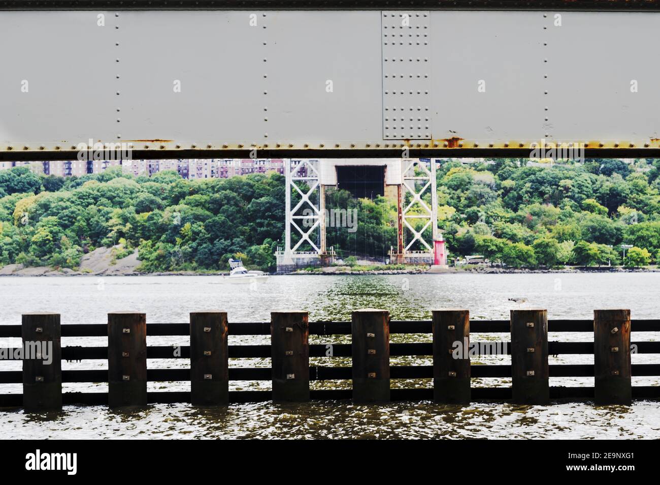 George washington bridge and palisades hi-res stock photography and ...