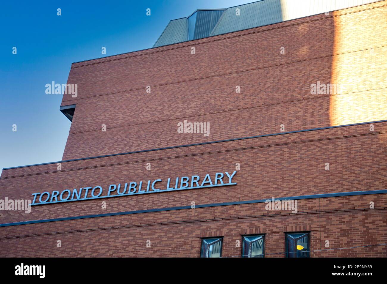 Toronto, Public Library in city downtown Stock Photo - Alamy