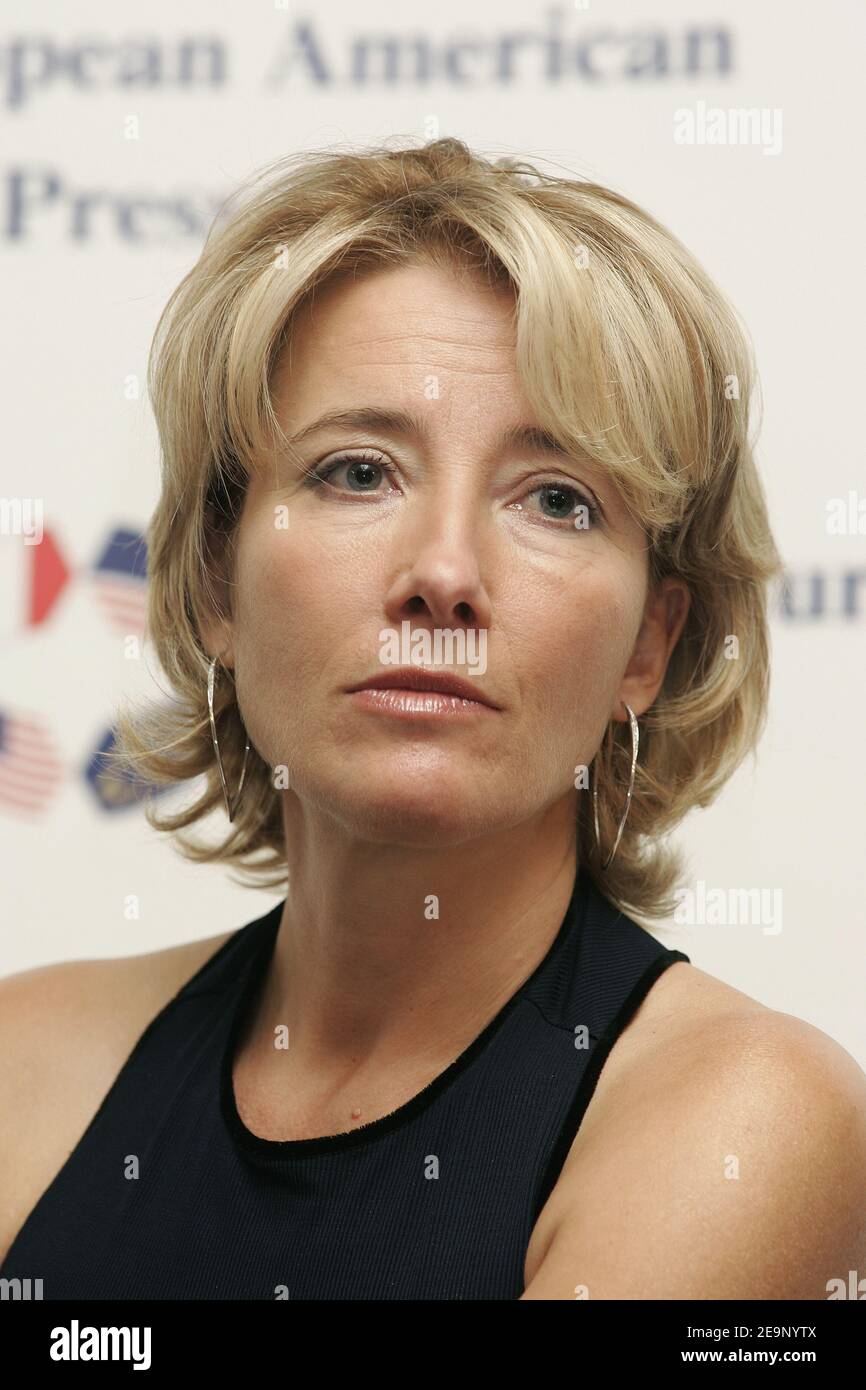 Emma thompson poses for hi-res stock photography and images - Alamy