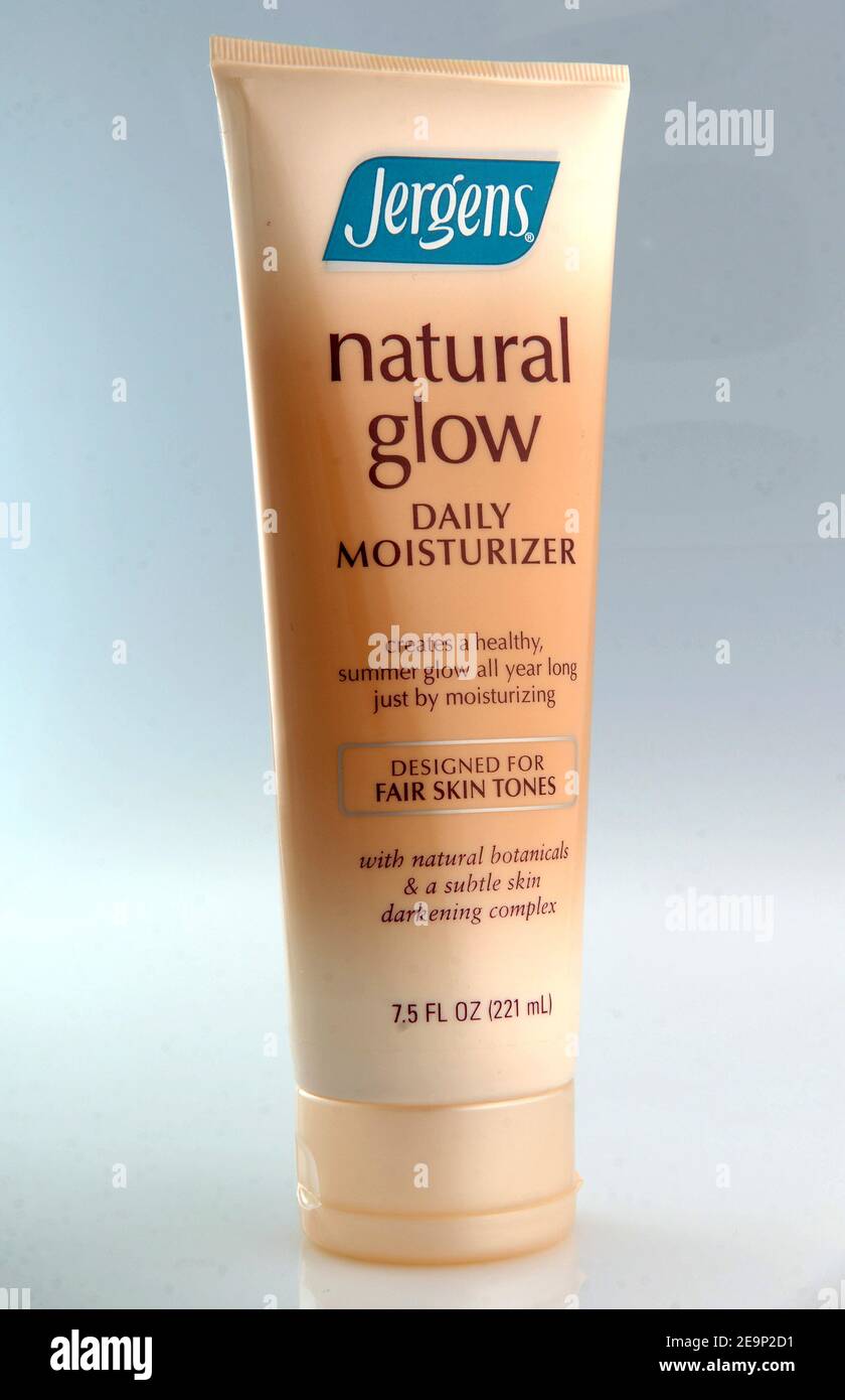 Illustration of 'Jergens, Natural glow- cream' beauty product in Los ...