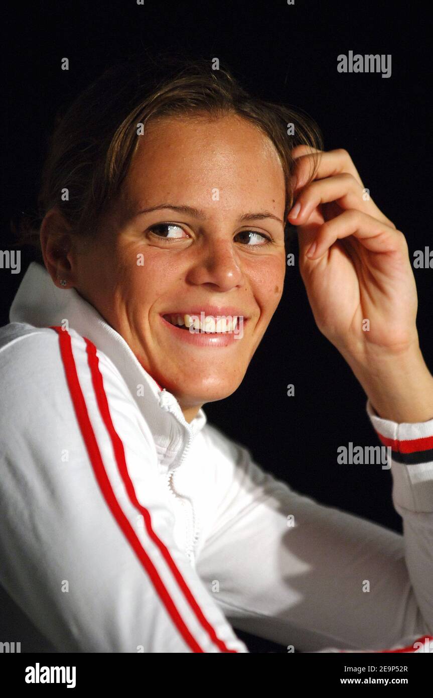 Laure manaudou arena hi-res stock photography and images - Alamy