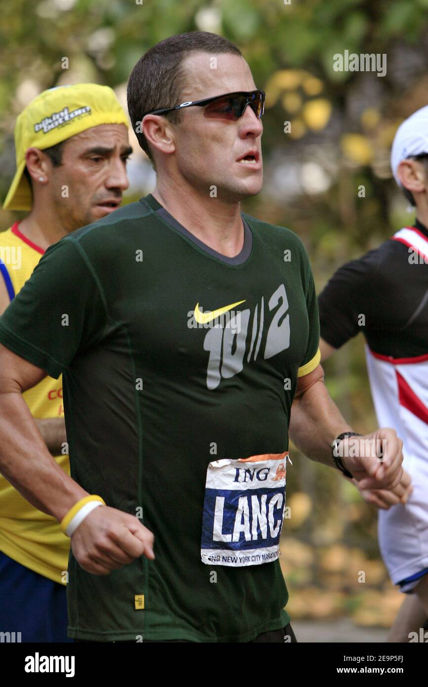 Former cyclist Lance Armstrong runs through the 37th ING New York City ...