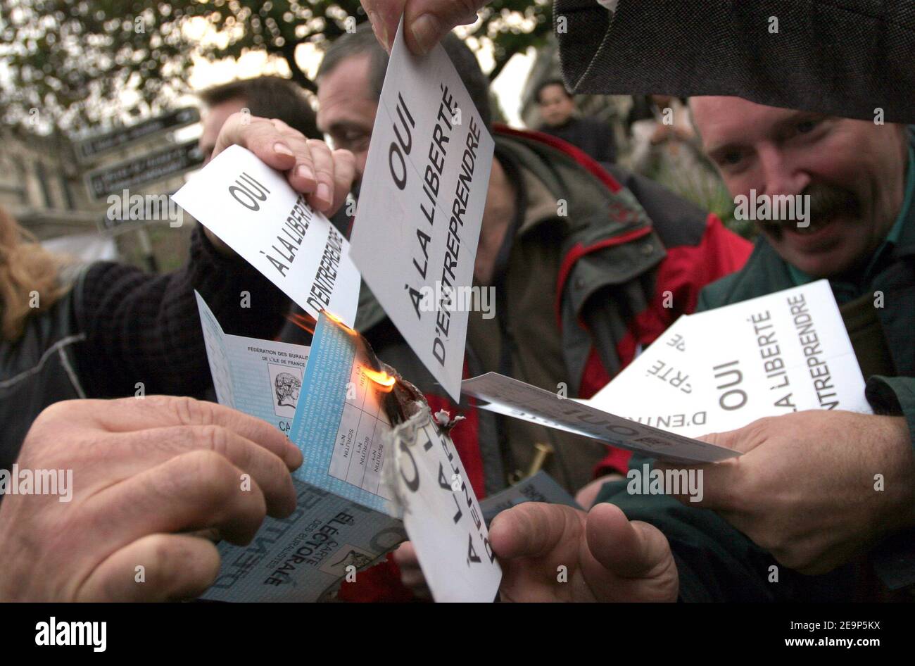 Tobacconists demonstrate against smoking ban in tobacco shops and bars ...
