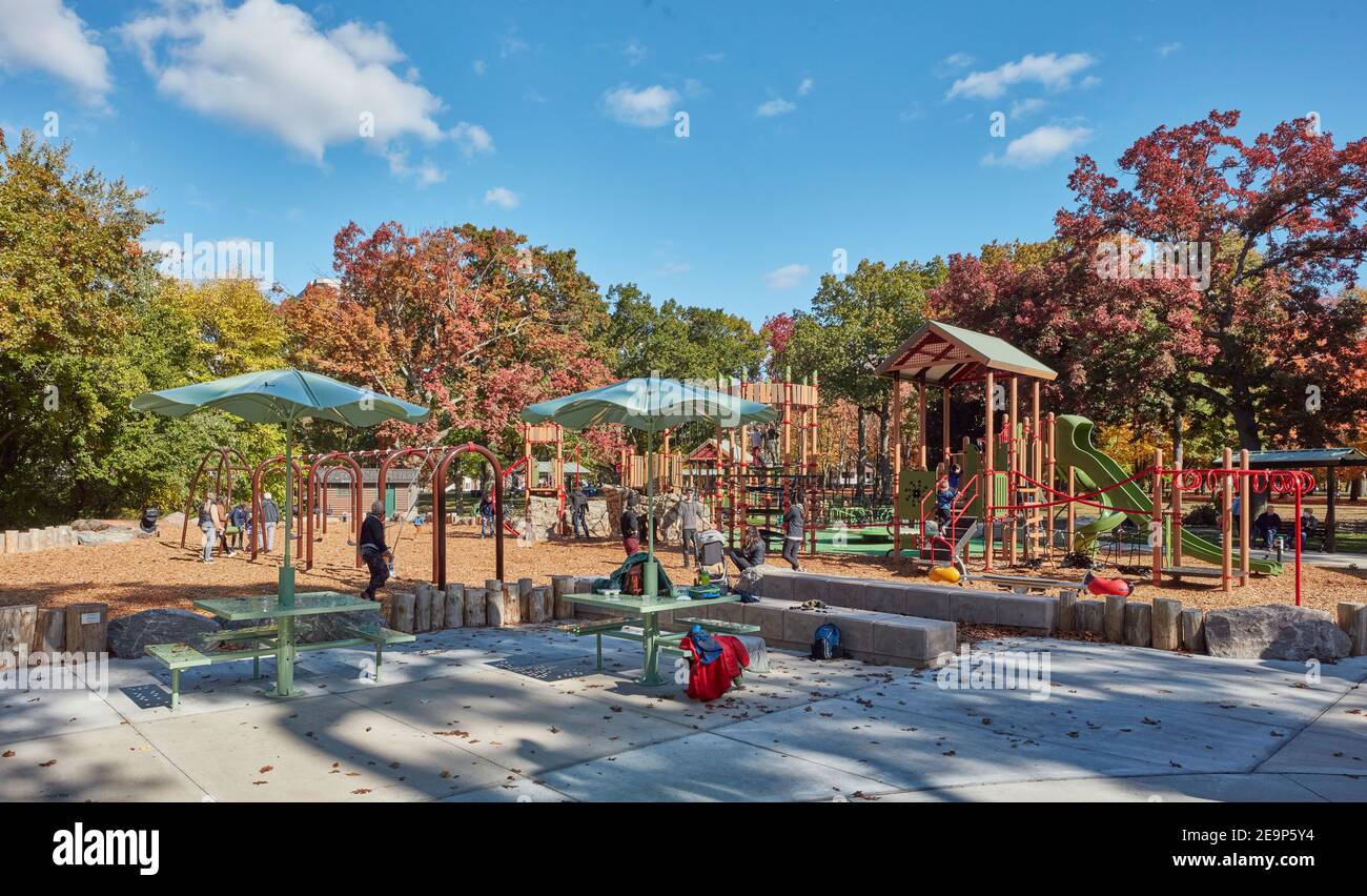 High Park waterplay and childrens playground Stock Photo - Alamy