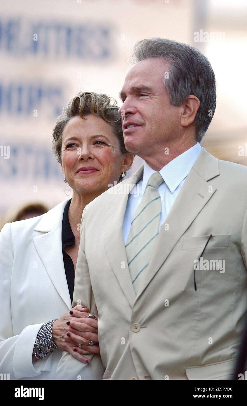 Actress Annette Bening is honored with the 2,324th Star with her ...
