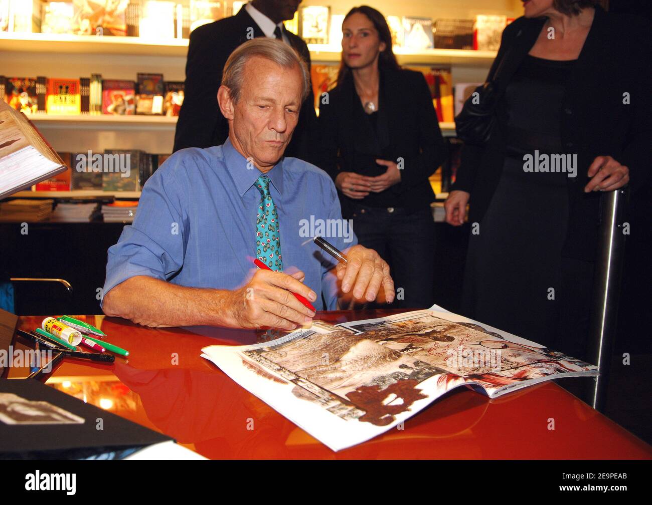 Peter beard photographer hi-res stock photography and images - Alamy