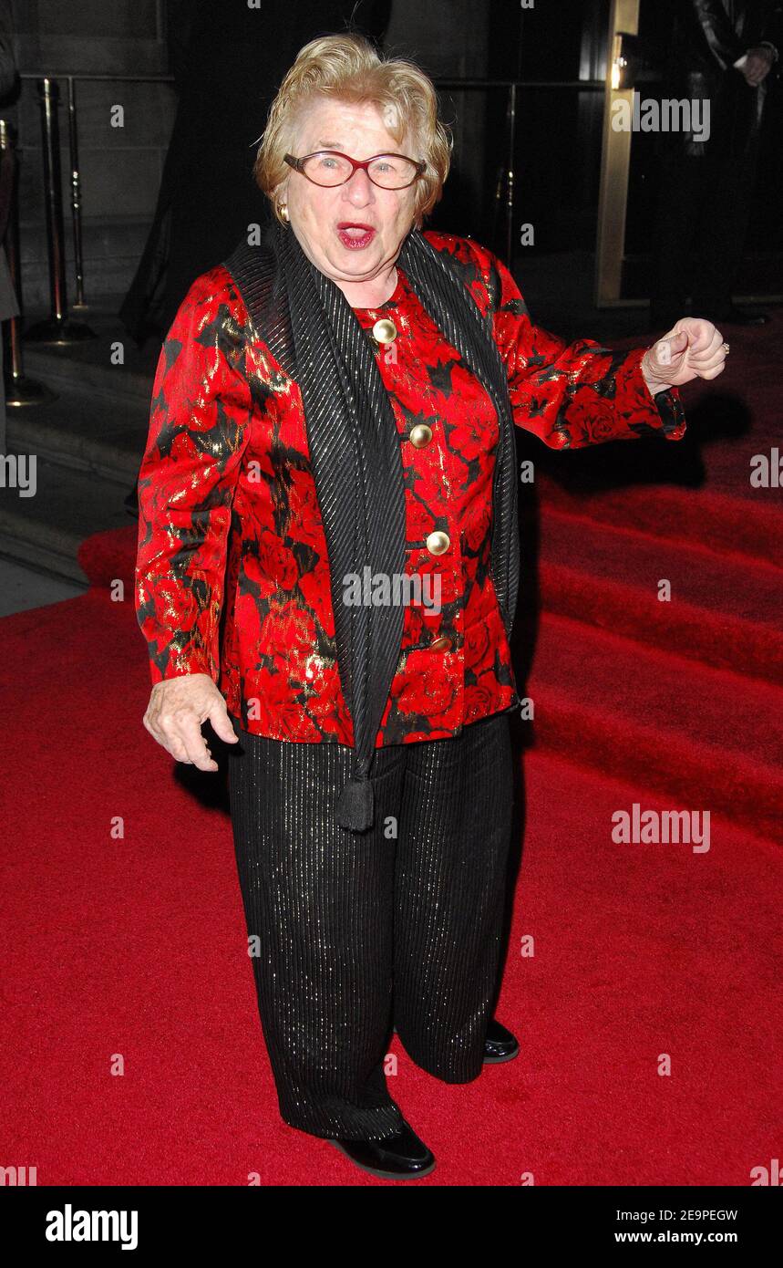 Dr Ruth Westheimer High Resolution Stock Photography and Images - Alamy